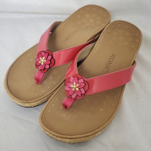 Vionic | Shoes | Vionic Pink Flip Flops Patent Leather Sandals | Poshmark